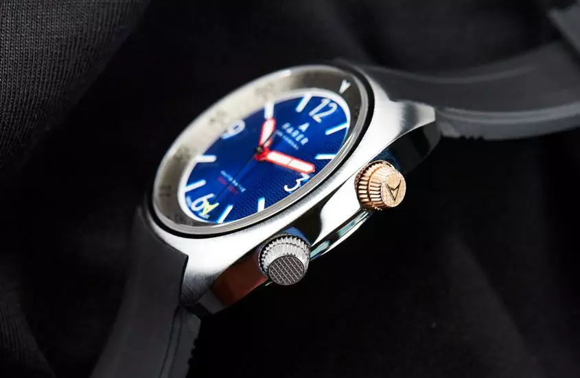 Divas kronas, lielisks pulkstenis – Farer Aqua Compressor Hecla - Time and Tide Watches 10425_3