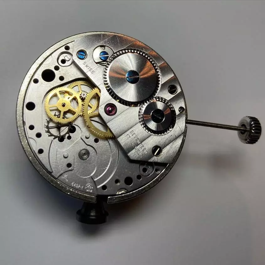 Finalizarea cursului HSNY Watchmaking 101-103, „cel mai apropiat lucru de a da viață ceva” pe care îl poate obține un bărbat - Time and Tide Watches 10655_3