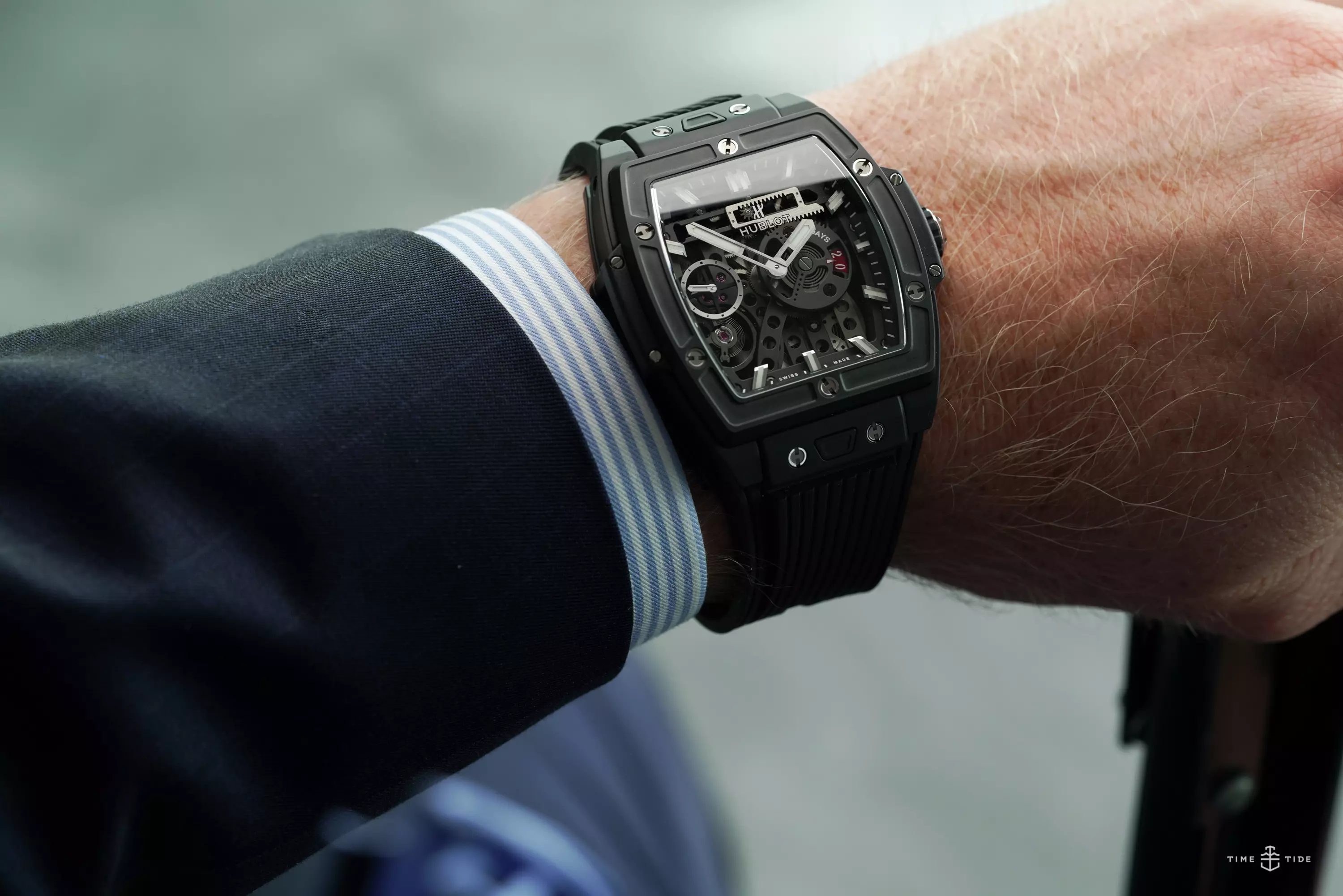 HANDS-ON: Το κίνημα Hublot Meca-10 κάνει μια κίνηση στο Spirit of Big Bang Meca-10 Black Magic - Time and Tide Watches 10683_2