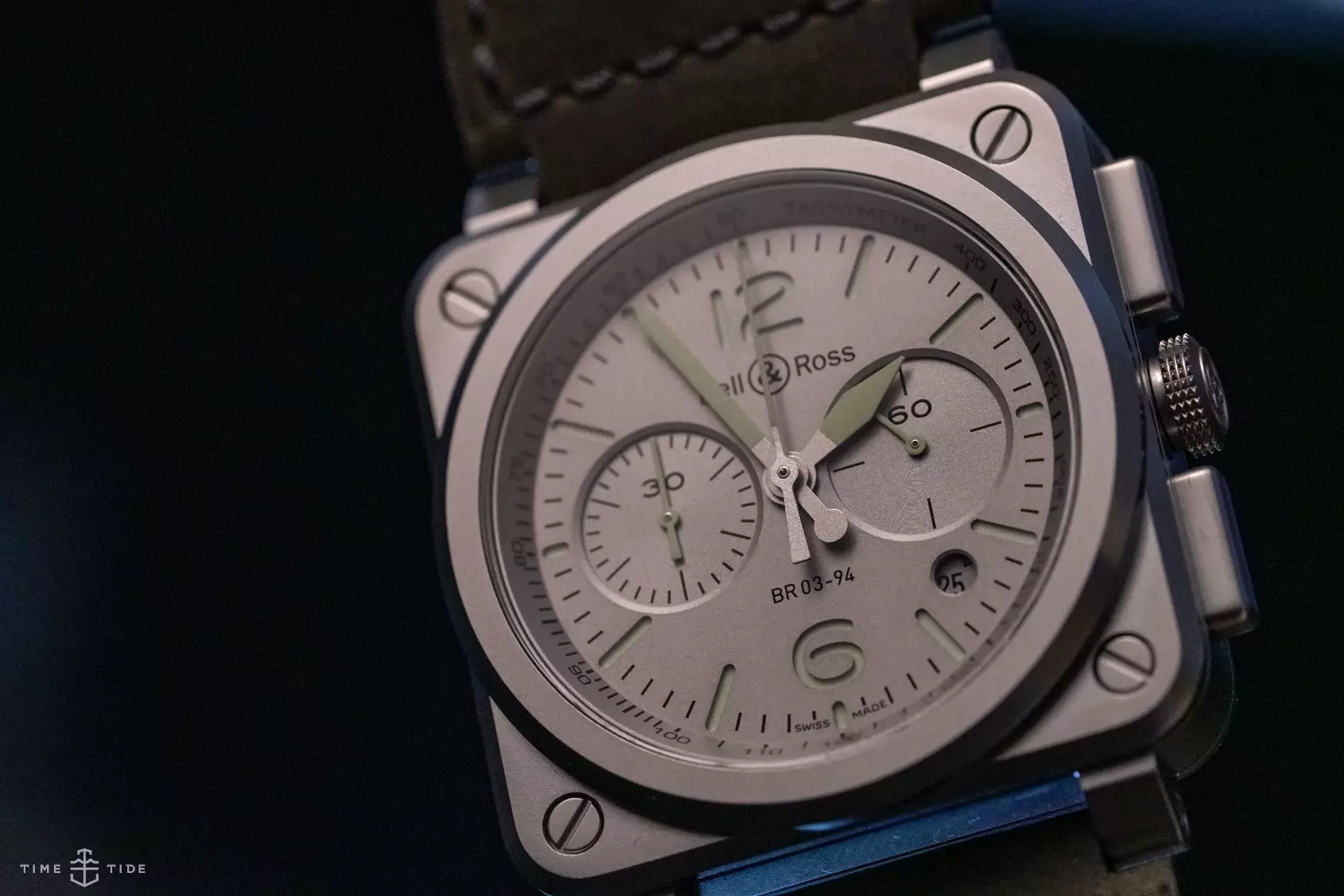 HANDS-ON: The night owl friendly Bell & Ross BR 03-94 Horolum - Time and Tide Watches 10886_4