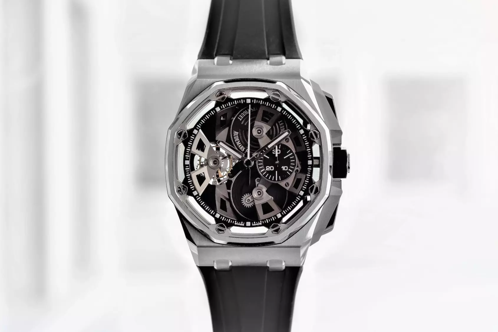 AUDEMARS PIGUET ROYAL OAK OFFSHORE TOURBILLON CHRONOGRAPH những chiếc đồng hồ bấm giờ thú vị nhất năm 2018