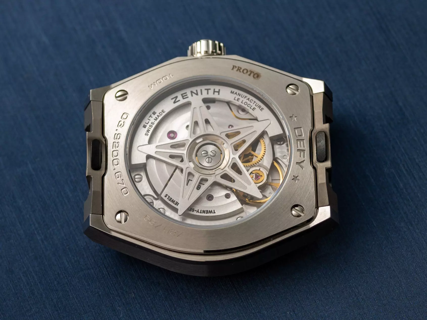 Zenith Defy Mëtternuecht Borealis & Sonnenënnergang