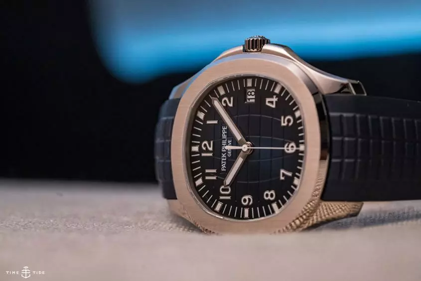 Ето защо изданието за 20-ия рожден ден на Patek Philippe Aquanaut беше толкова важен сигнал за предстоящите неща - часовници Time and Tide 12136_2