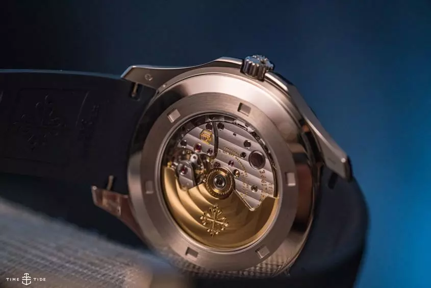 Ова е причината зошто изданието Patek Philippe Aquanaut 20th Birthday беше толку важен сигнал за работите што доаѓаат - Time and Tide Watches 12136_3