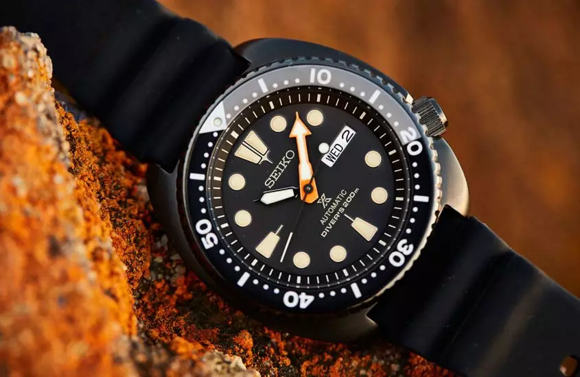 LIJST: Het hele T+T-team pakt de fantasy-uitdaging voor het verzamelen van horloges van $ 20K aan ... - Time and Tide Watches 12183_6