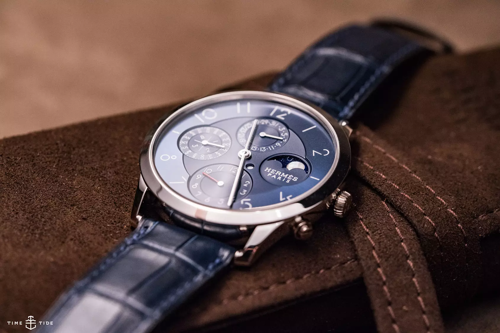 Hermès Slim d'Hermès Quantième Perpétuel in Platinum – Hands-on Review 12751_4