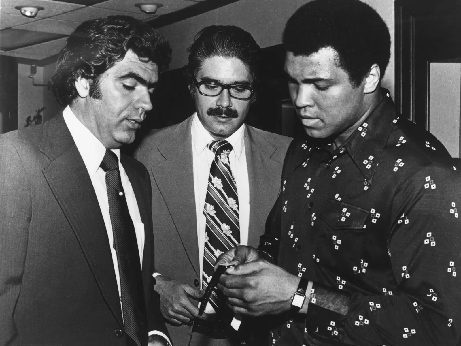 Por que todos, de Muhammad Ali a Andy Warhol, se apaixonaram pelo Cartier Tank