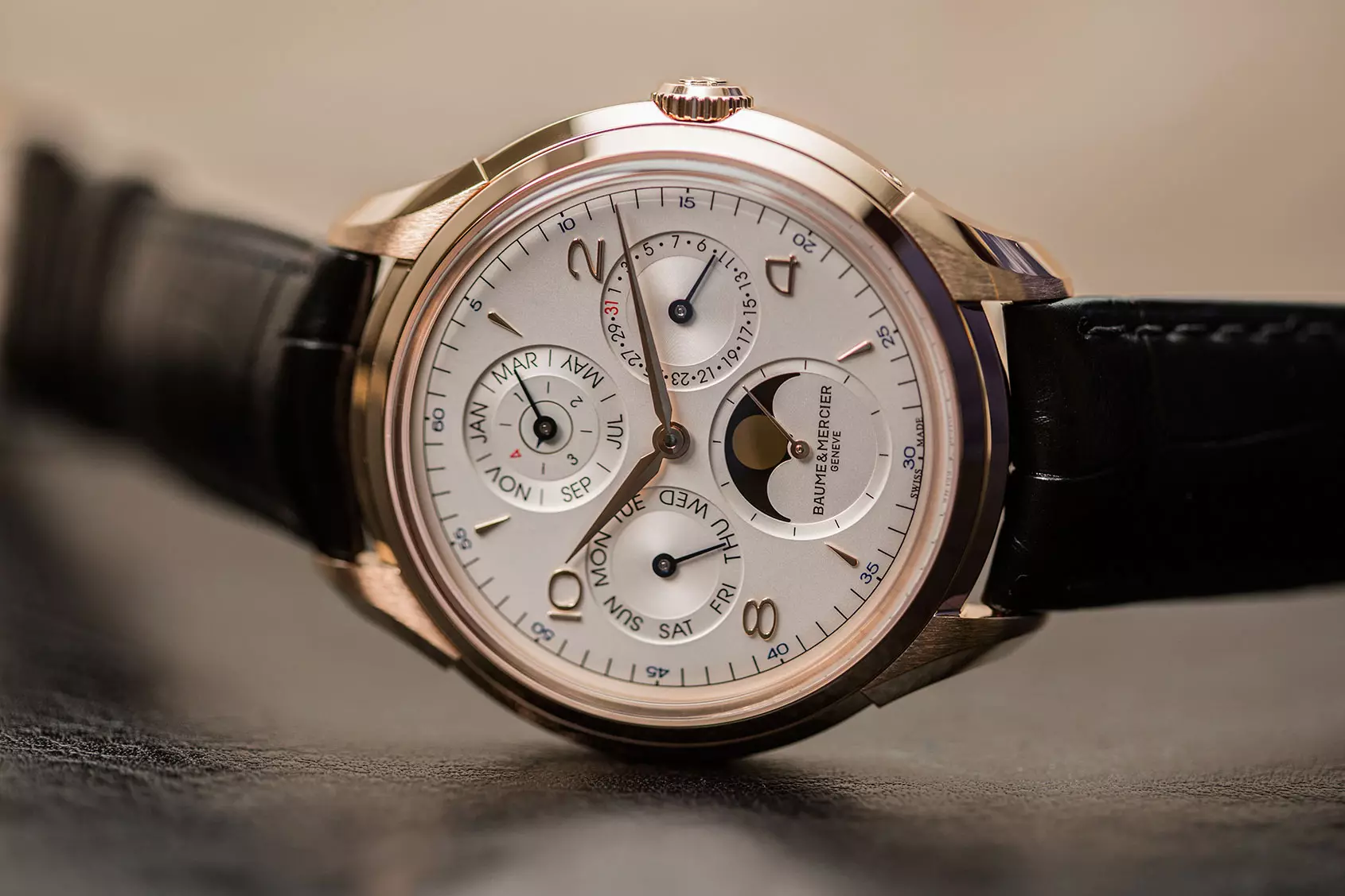 baume-mercier-clifton-perpetual-calender-2