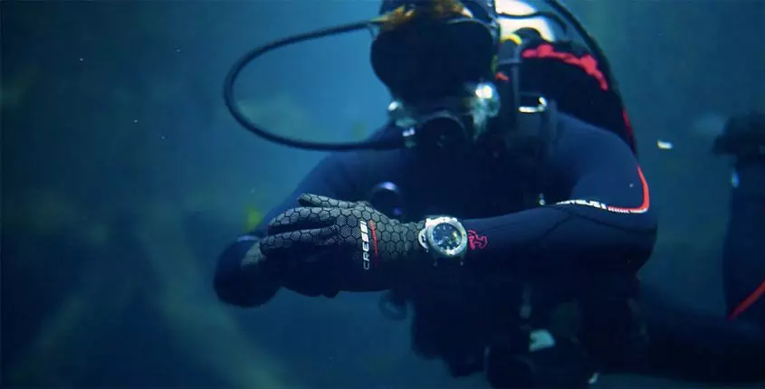 비디오: 어떤 Panerai Submersible이 당신에게 적합합니까? - 시간과 조수 감시 1539_1