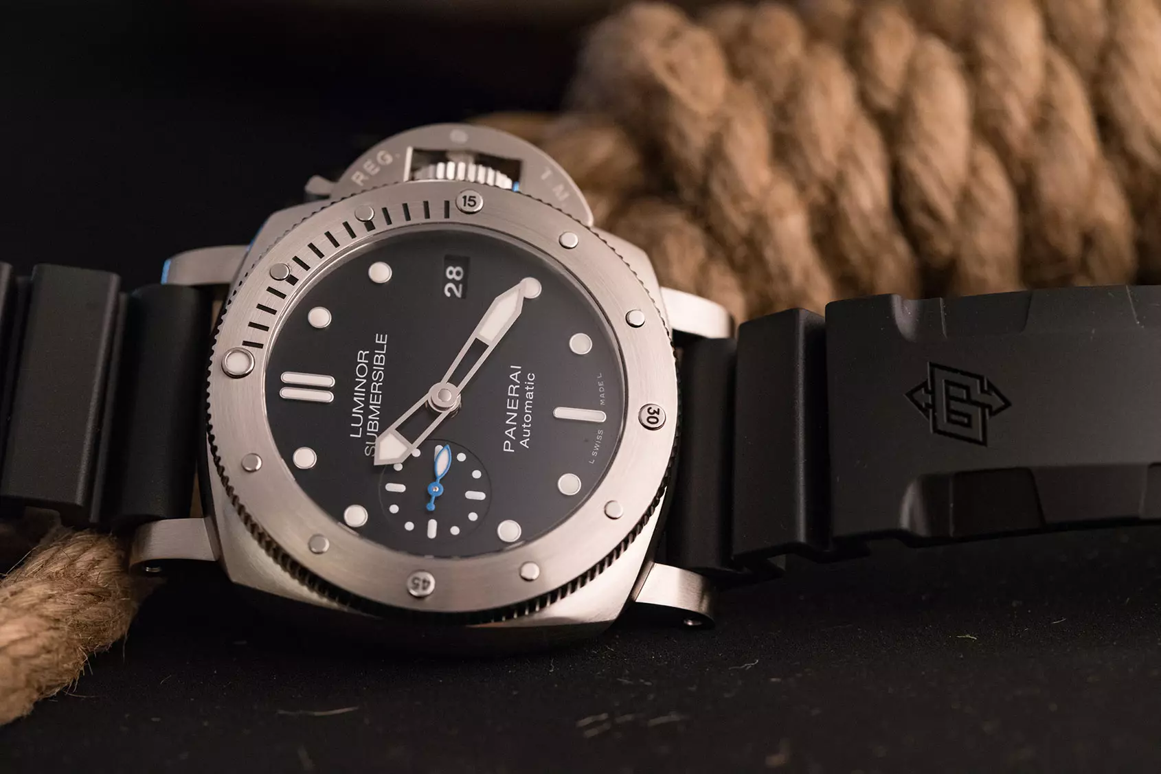 Panerai Luminor Submersible 1950 3 Days Accio Automatic PAM 682 – Практичен преглед 1546_1