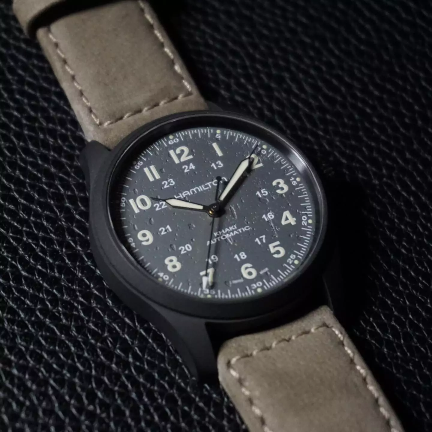 PODROBNO: Hamilton Khaki Field Titanium Automatic Collection 1588_4