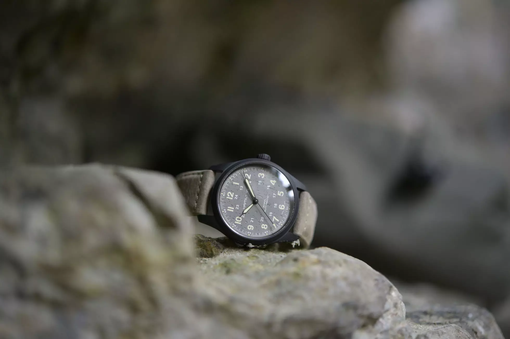 DUBINSKO: Hamilton Khaki Field Titanium Automatic Collection 1588_6