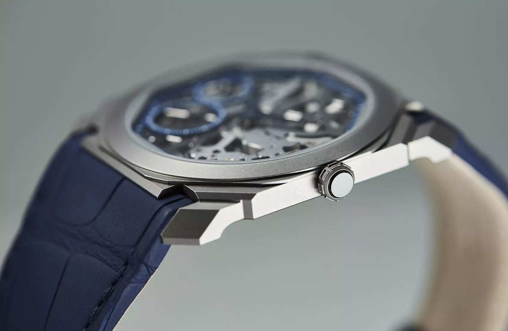 DO HĹBKY: Skeleton Titanium Blue Bulgari Octo Finissimo – hodinky Time and Tide 1939_5