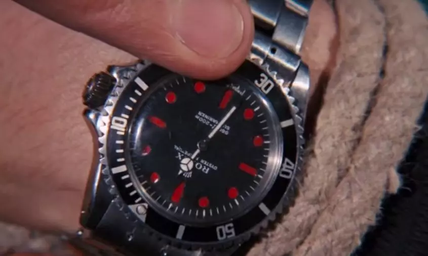 ACTUALIZAT: Lista completă a ceasurilor pe care James Bond le-a purtat pe ecran - Time and Tide Watches 1944_11