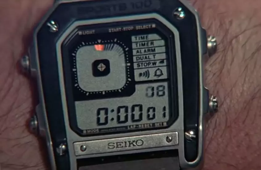 ОБНОВЛЕНО: полный список часов, которые Джеймс Бонд носил на экране — Time and Tide Watches 1944_18