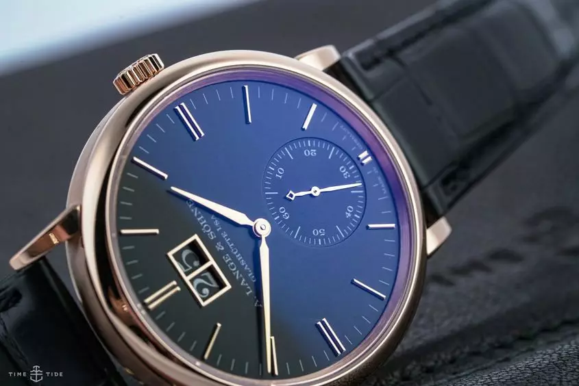 A. Lange & Söhne Saxonia Outsize Dátumový číselník