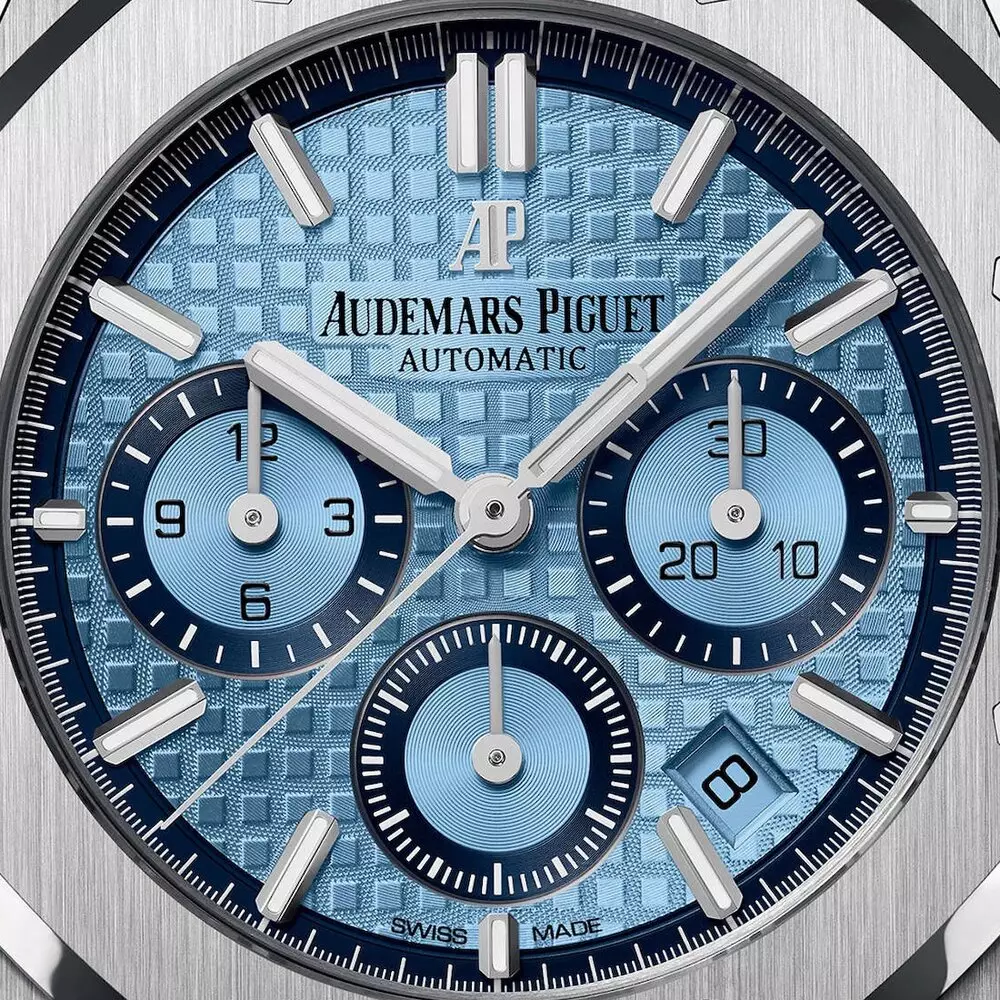 Audemars Piguet 로열 오크 크로노그래프 18k 화이트 골드 리미티드 에디션