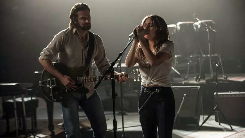 NYHETER: Battle of the brands – Lady Gaga og Bradley Cooper i A Star Is Born – Time and Tide Watches 2413_1