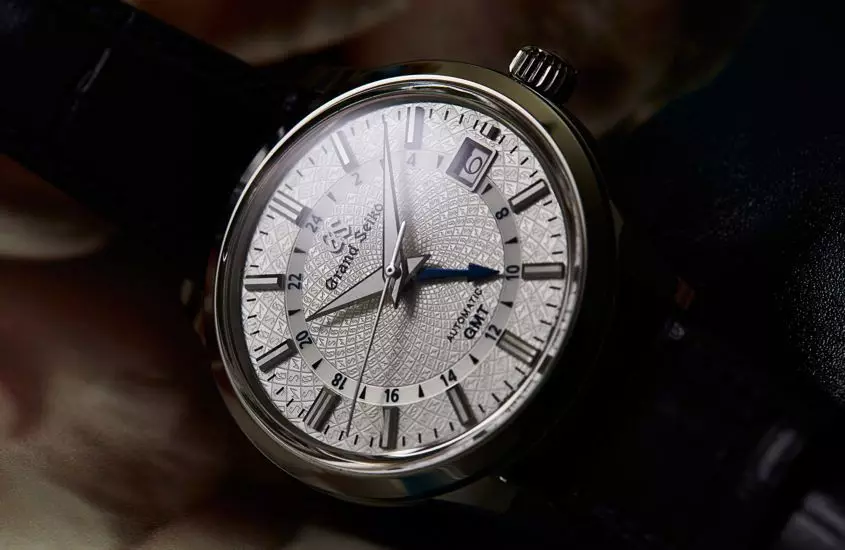 PRAKTYCZNE: Elegancki GMT Grand Seiko – SBGM235 - Zegarki czasu i pływów 2790_3
