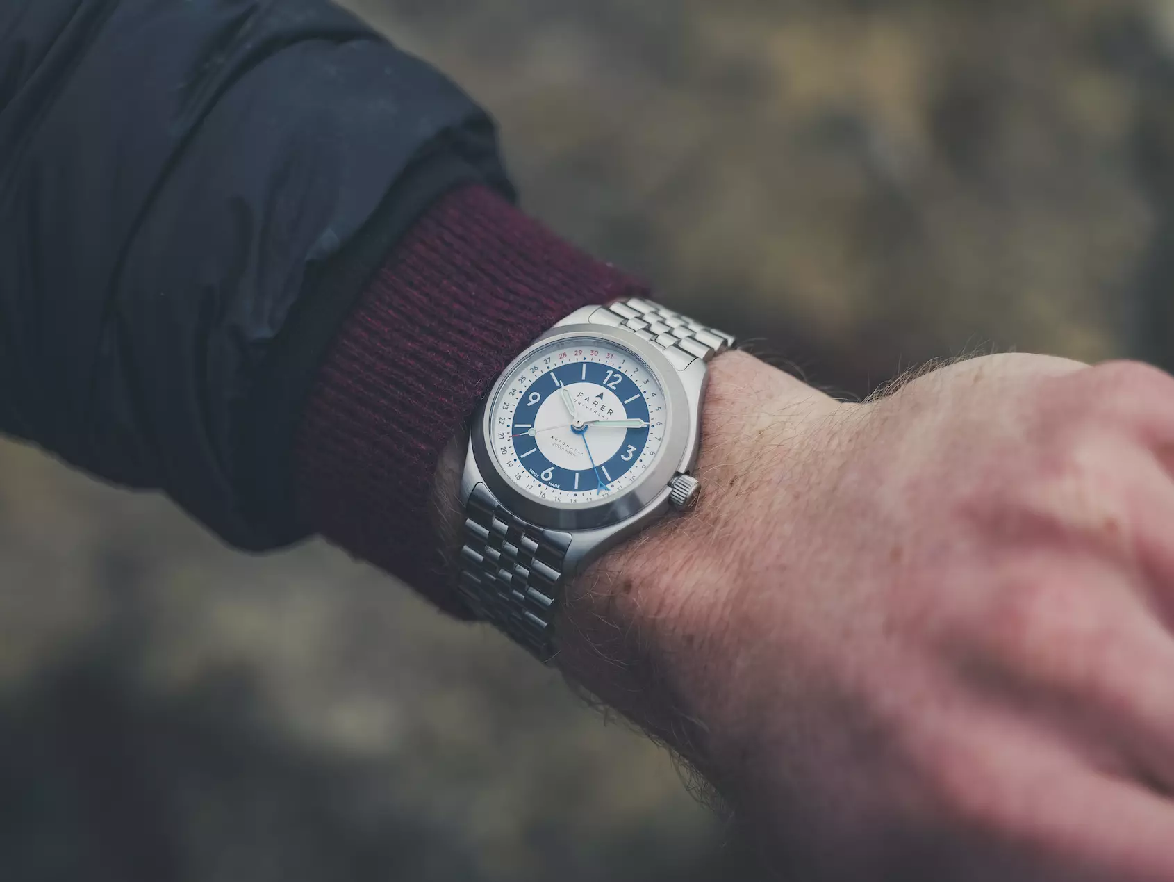 ВИДЕО: Farer Field Watch цуглуулга нь Британийн шилдэг дизайныг Швейцарийн цагны үйлдвэрлэлтэй хослуулсан - Цаг хугацаа ба түрлэгийн цаг