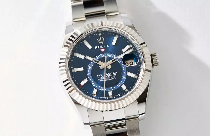 Rolex Sky-Dweller chuma piga bluu