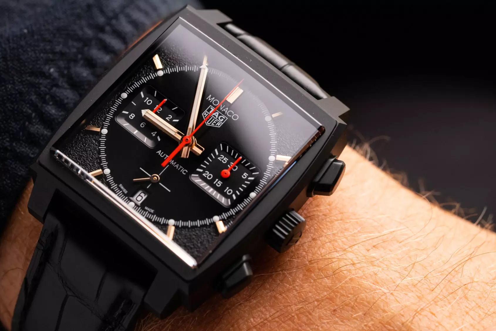 PËRDORIM: Edicioni special i TAG Heuer Monaco Dark Lord 3706_2