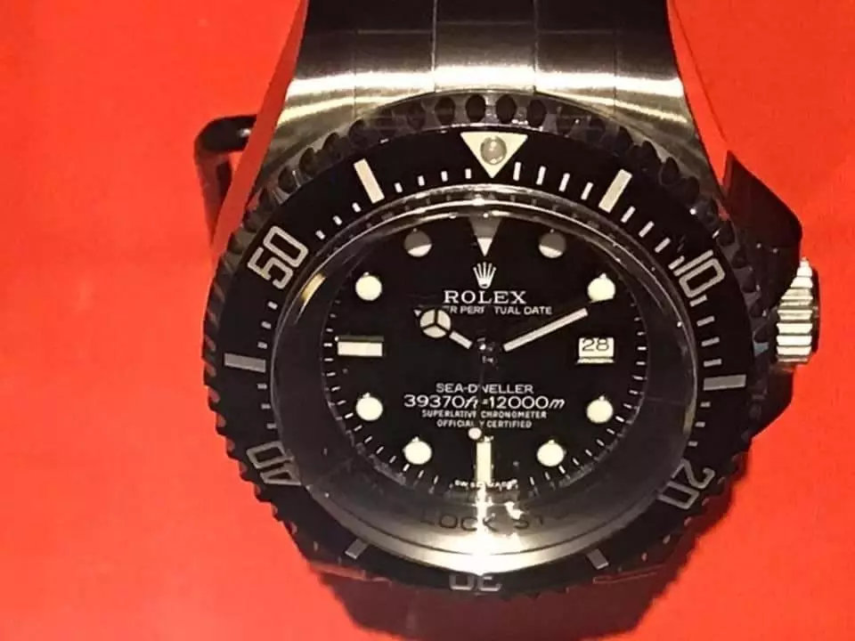 Phillips bo na dražbi prodajal Rolex Deep Sea Special 4042_5