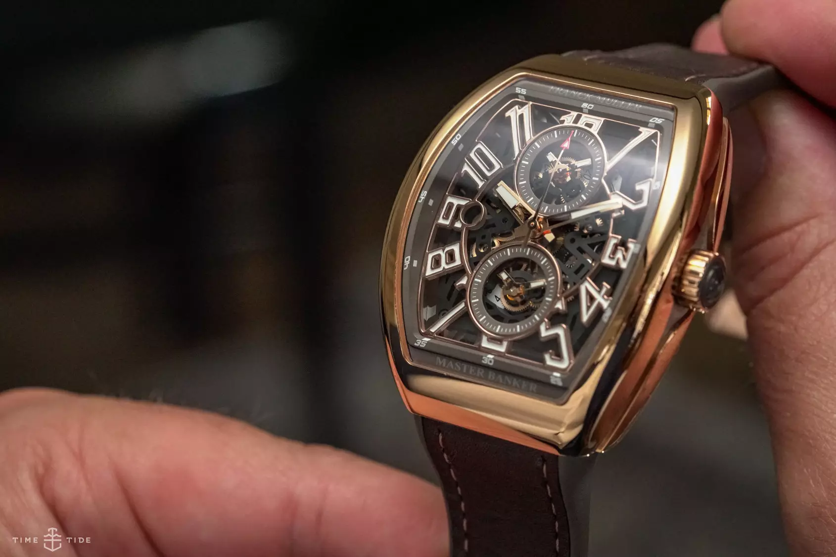 GIỚI THIỆU: Ba lần sự quyến rũ - Franck Muller Vanguard Master Banker Skeleton - Đồng hồ Thời gian và Thủy triều 4215_2