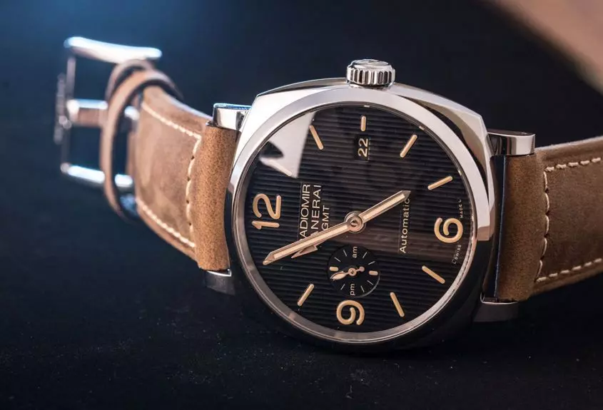 Panerai's Radiomir 1940 3 Days GMT PAM 628 e PAM 657 – Revisão do Traveller's Twin-set 4620_3