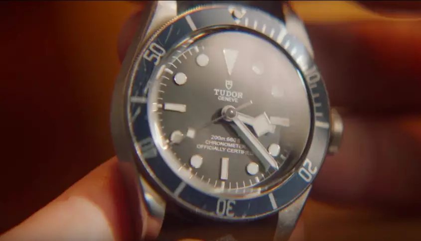 BETEKINTÉS: David Beckham Tudors-filmjei bebizonyítják, hogy a régi, elrontott órák a legjobbak - Time and Tide Watches 5008_2