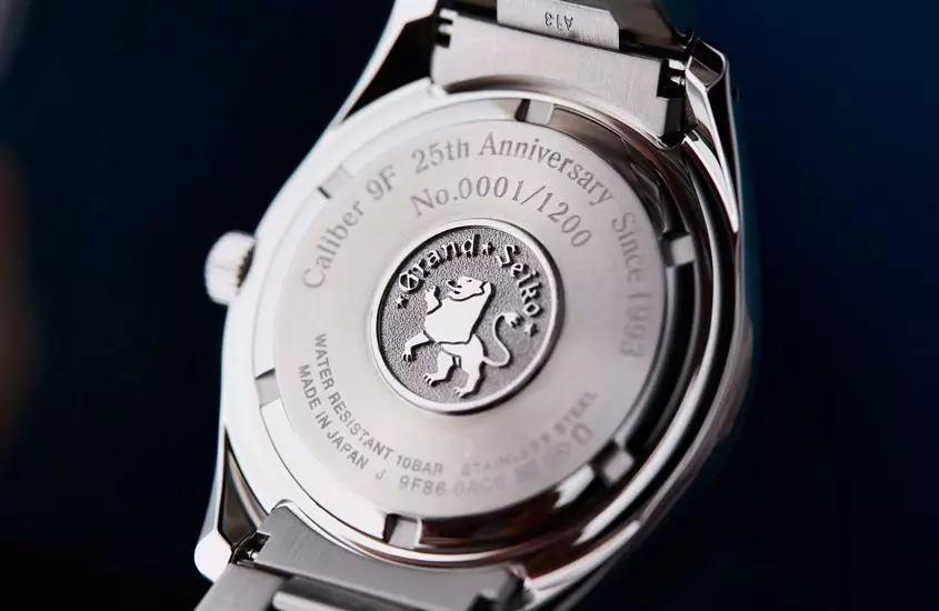 လက်စွဲ- Quartz၊ သို့သော် သင်သိသည့်အတိုင်းမဟုတ်ပါ - Grand Seiko SBGN007 GMT - အချိန်နှင့် ဒီရေနာရီများ 6012_2
