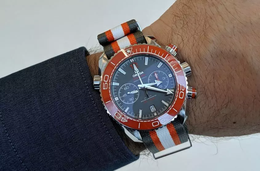 PRESENTAMOS: El Omega Seamaster Planet Ocean Chronograph - Time and Tide Watches 605_1