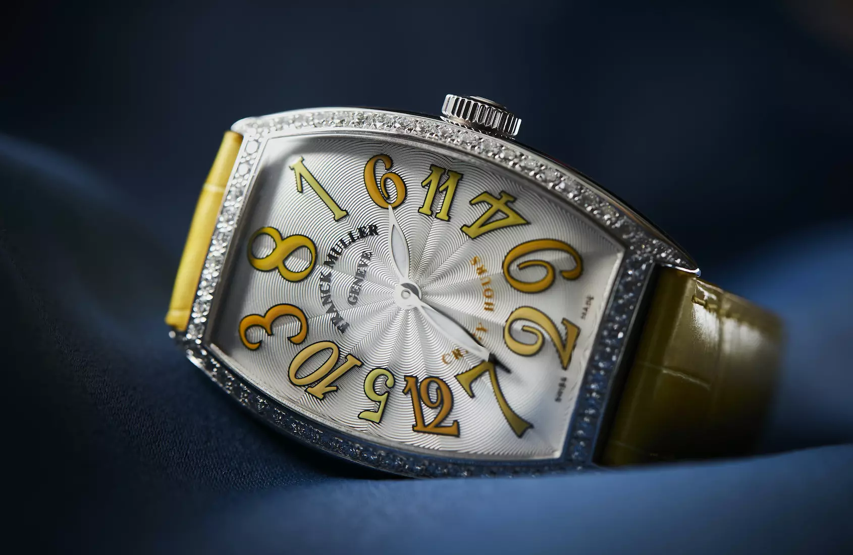 Megőrjítesz – a Franck Muller Crazy Hours hölgyei – Time and Tide Watches