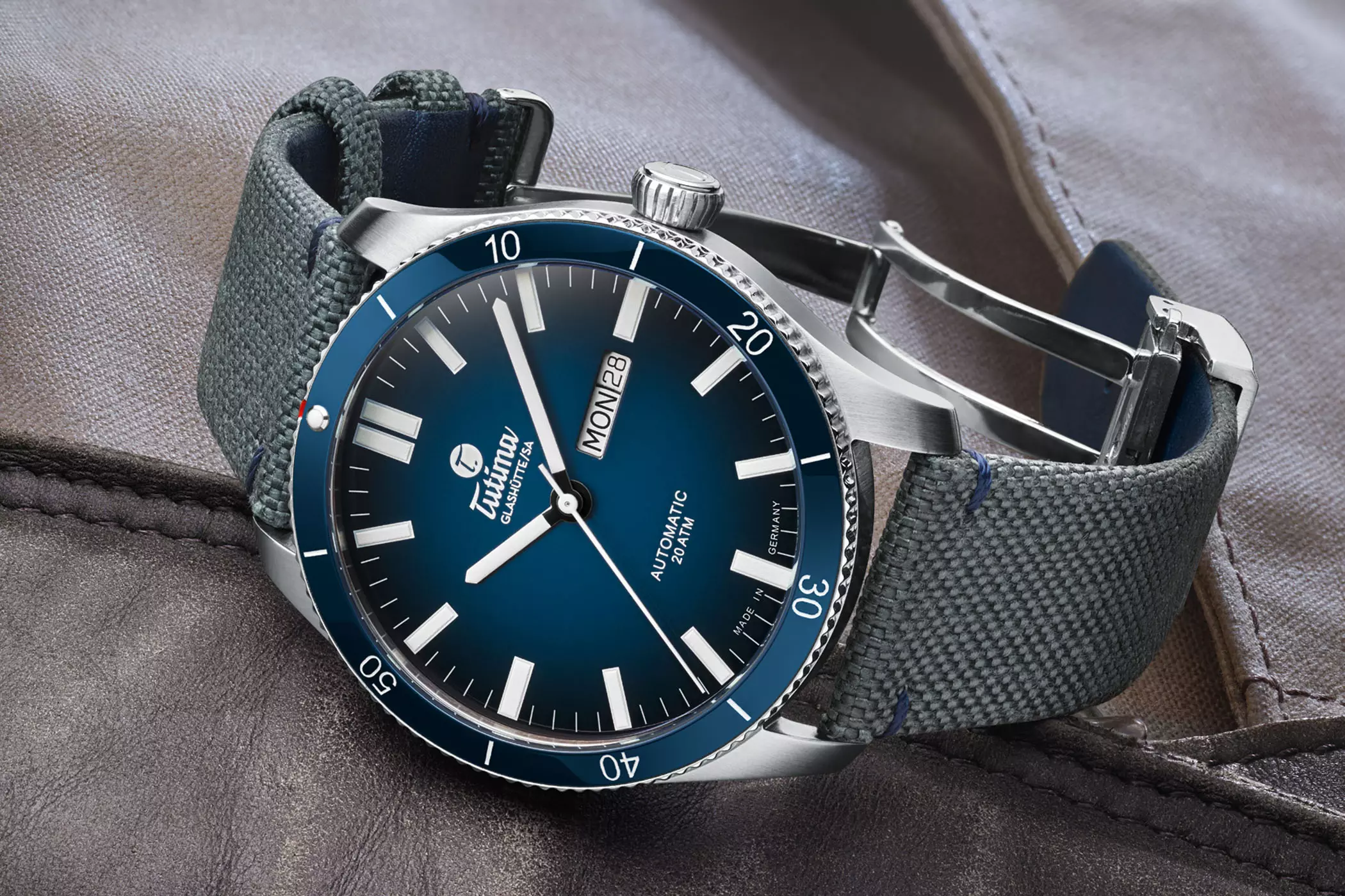 5 merek jam tangan Jerman yang mungkin belum pernah Anda dengar, tetapi Anda inginkan - edisi 2020 - Jam Tangan Time and Tide 641_14