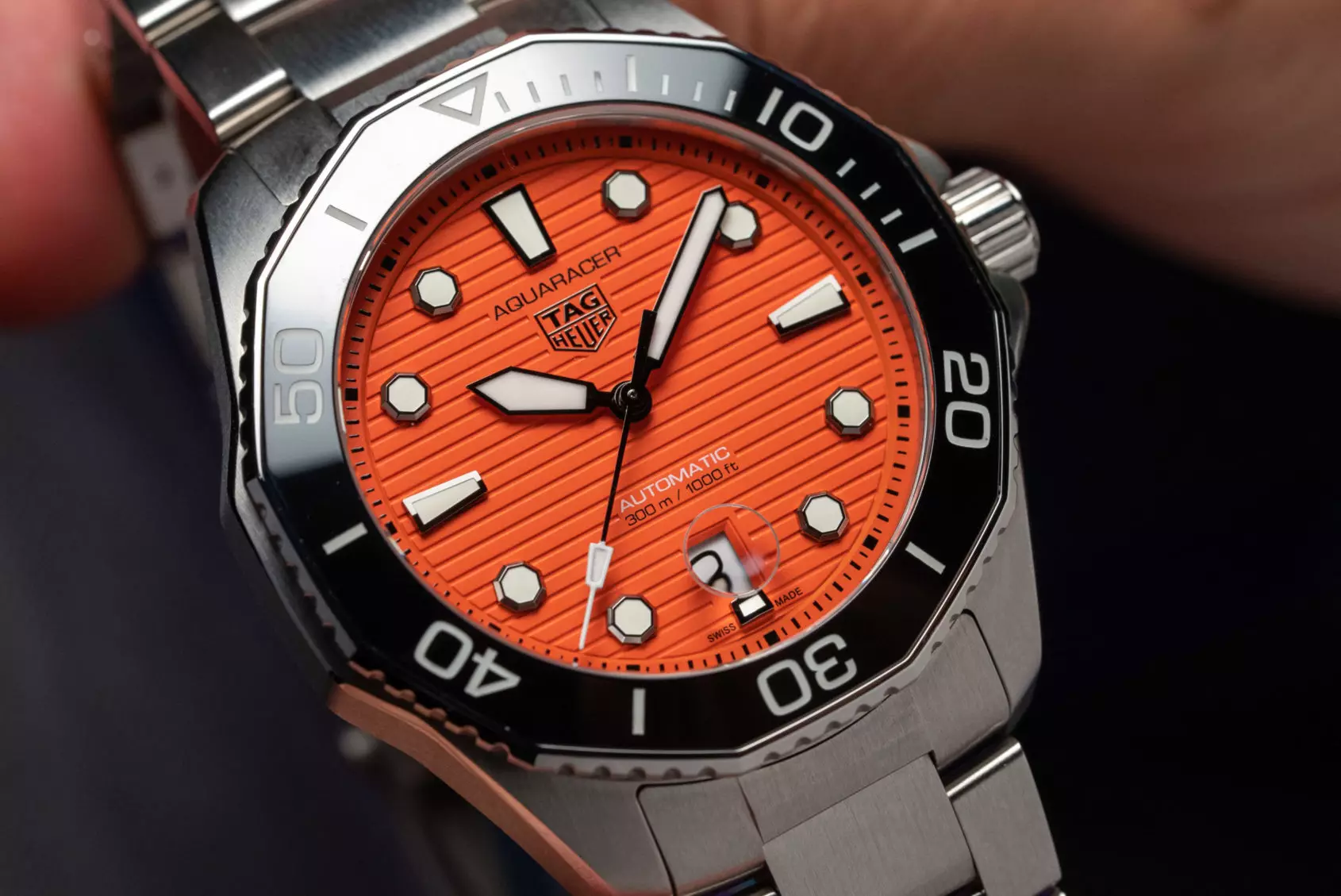 Profesionální vzhled hodinek TAG Heuer Orange Diver - Time and Tide 6429_2