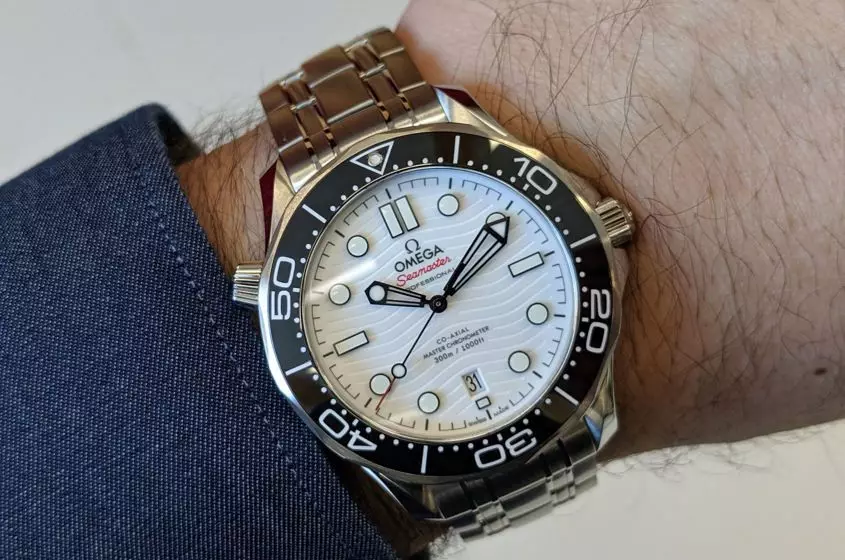 Моят избор от 6-те най-добри нови часовника Omega за 2019 г., свеж от Time to Move - часовници Time and Tide 668_3