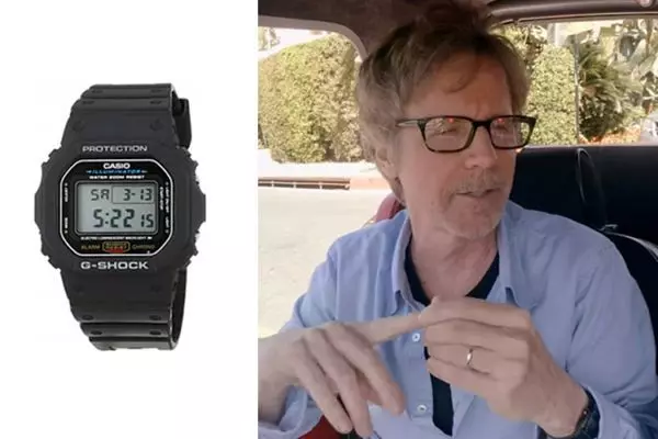 WATCHSPOTTING: 14 jam tangan terbaik yang terlihat di 'Comedians in Cars Getting Coffee' - Time and Tide Watches 677_8