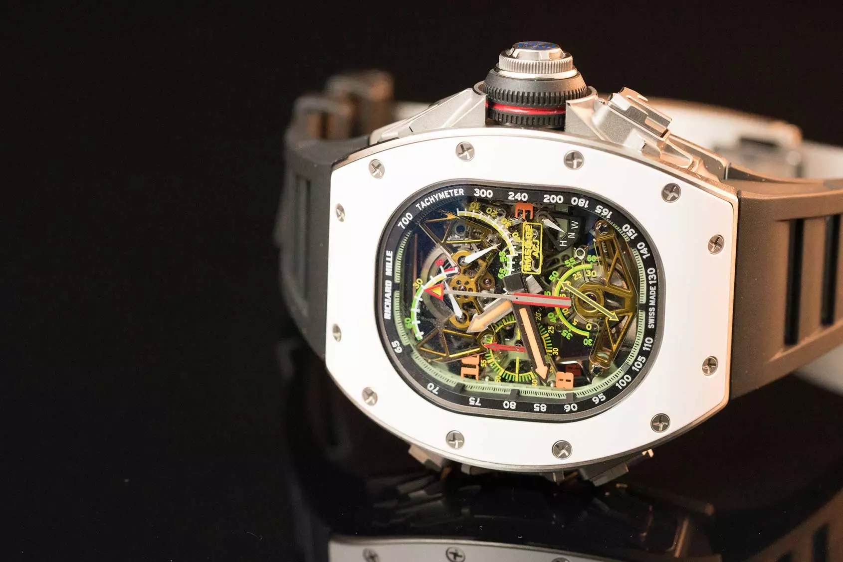 5 merek jam tangan independen terbaik dekade terakhir - Jam Tangan Time and Tide 702_4