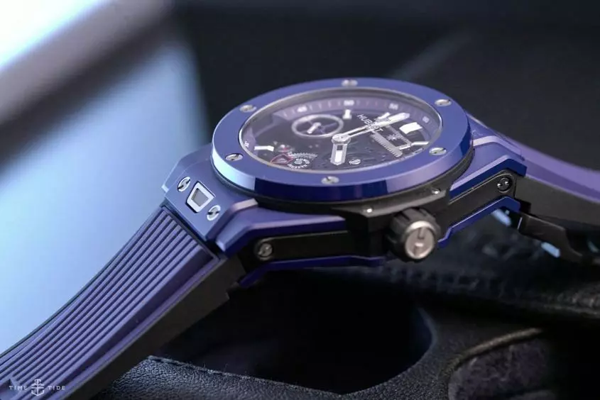 HANDS-ON: Feeling Blue With the Hublot Big Bang Meca-10 Blue Ceramic - Time and Tide Watches 7302_2