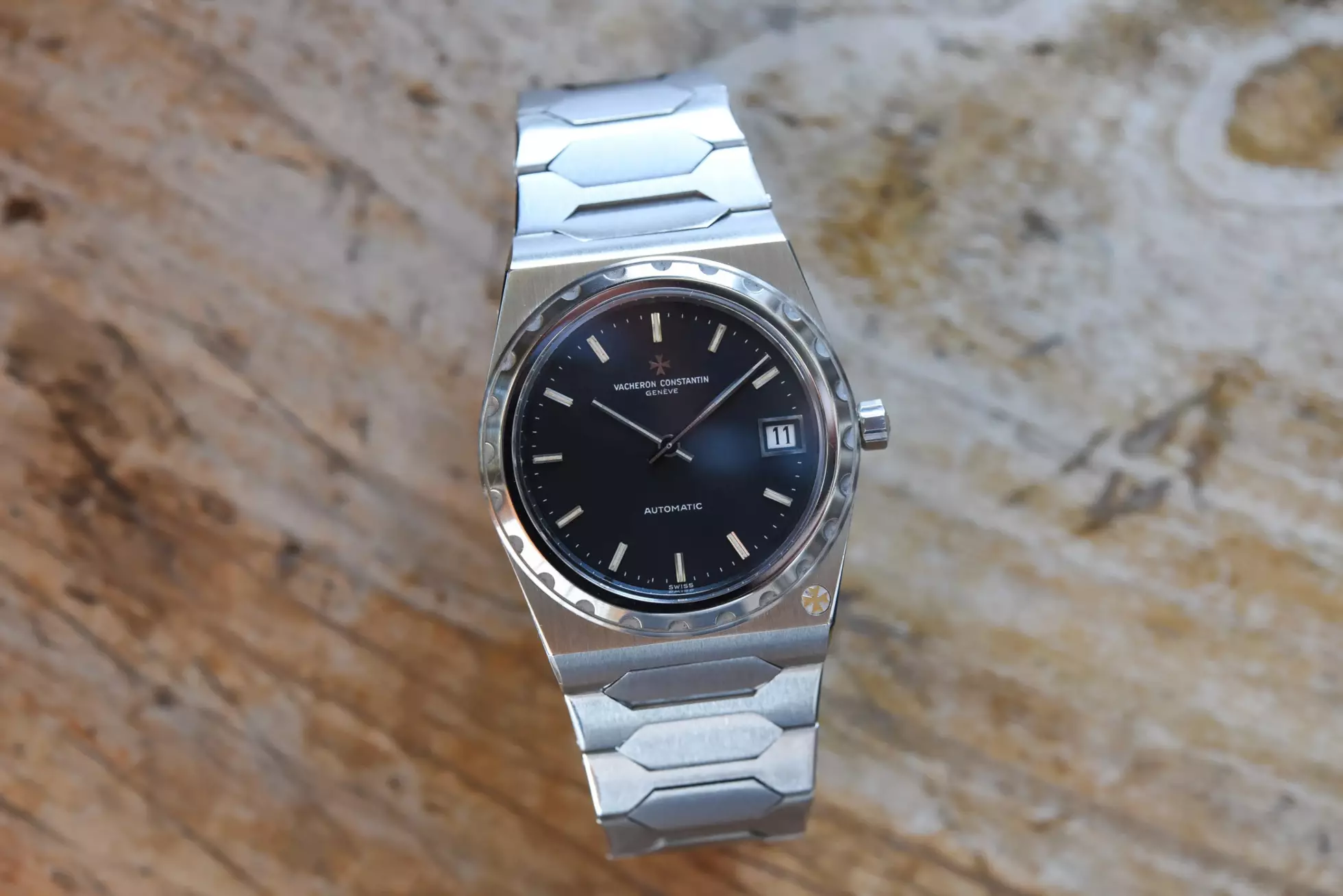 VIDEO: Firwat huet et sou laang gedauert fir de Vacheron Constantin 222 Comeback 7958_1