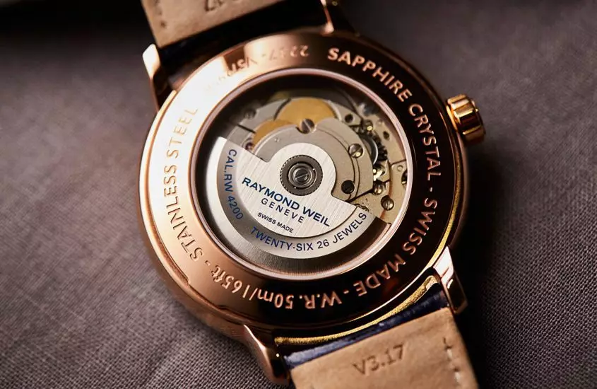 실습: 블루스를 쫓아라 - Raymond Weil의 고전적인 Maestro 제품군에 3개의 새로운 모델이 추가되었습니다. - Time and Tide Watches 7989_2