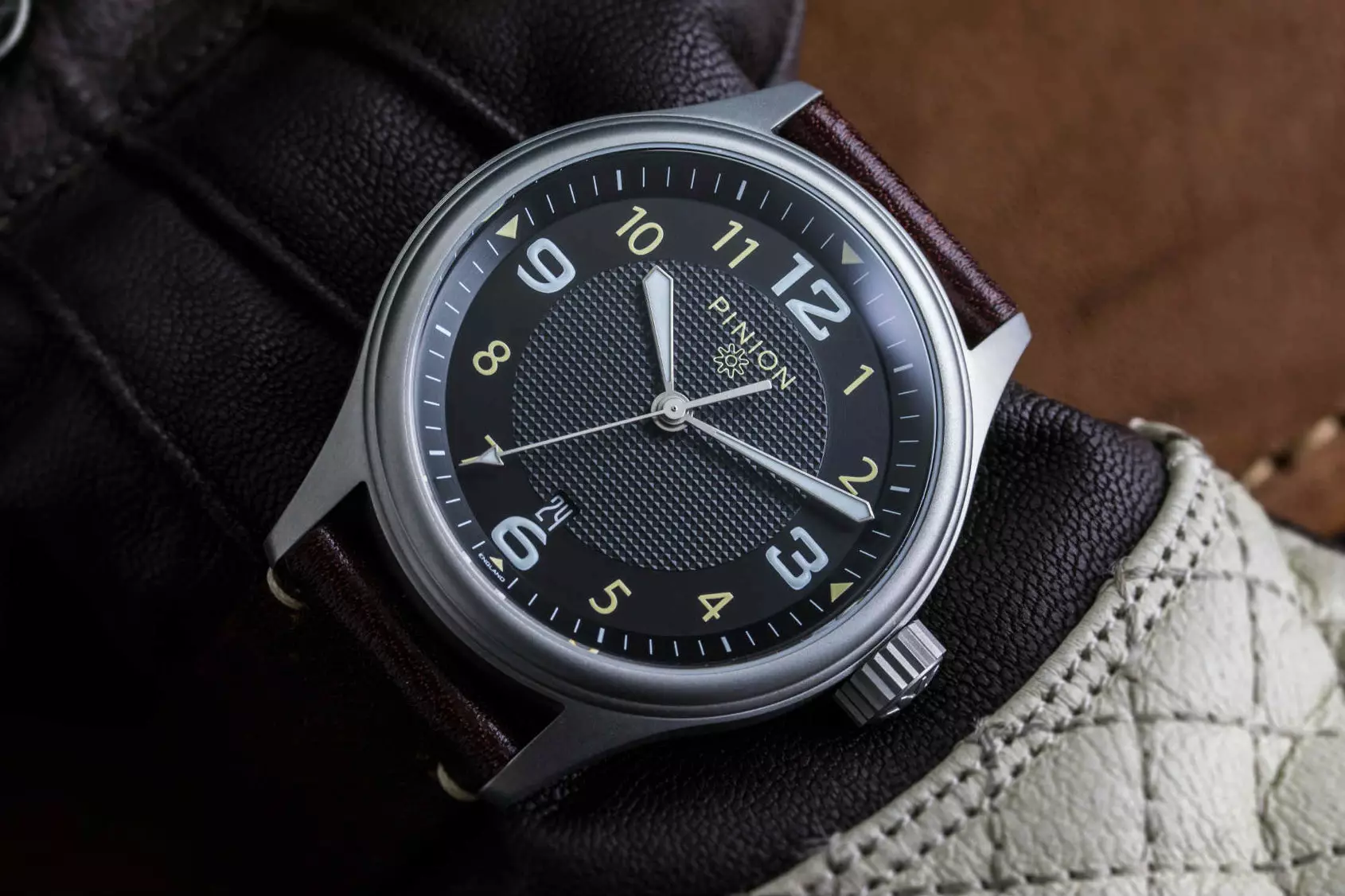 8 rellotges que posen el gran a Gran Bretanya - Time and Tide Watches 814_6