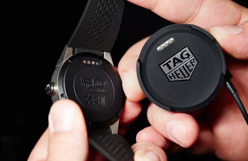 TAG-Heuer-Connected-17