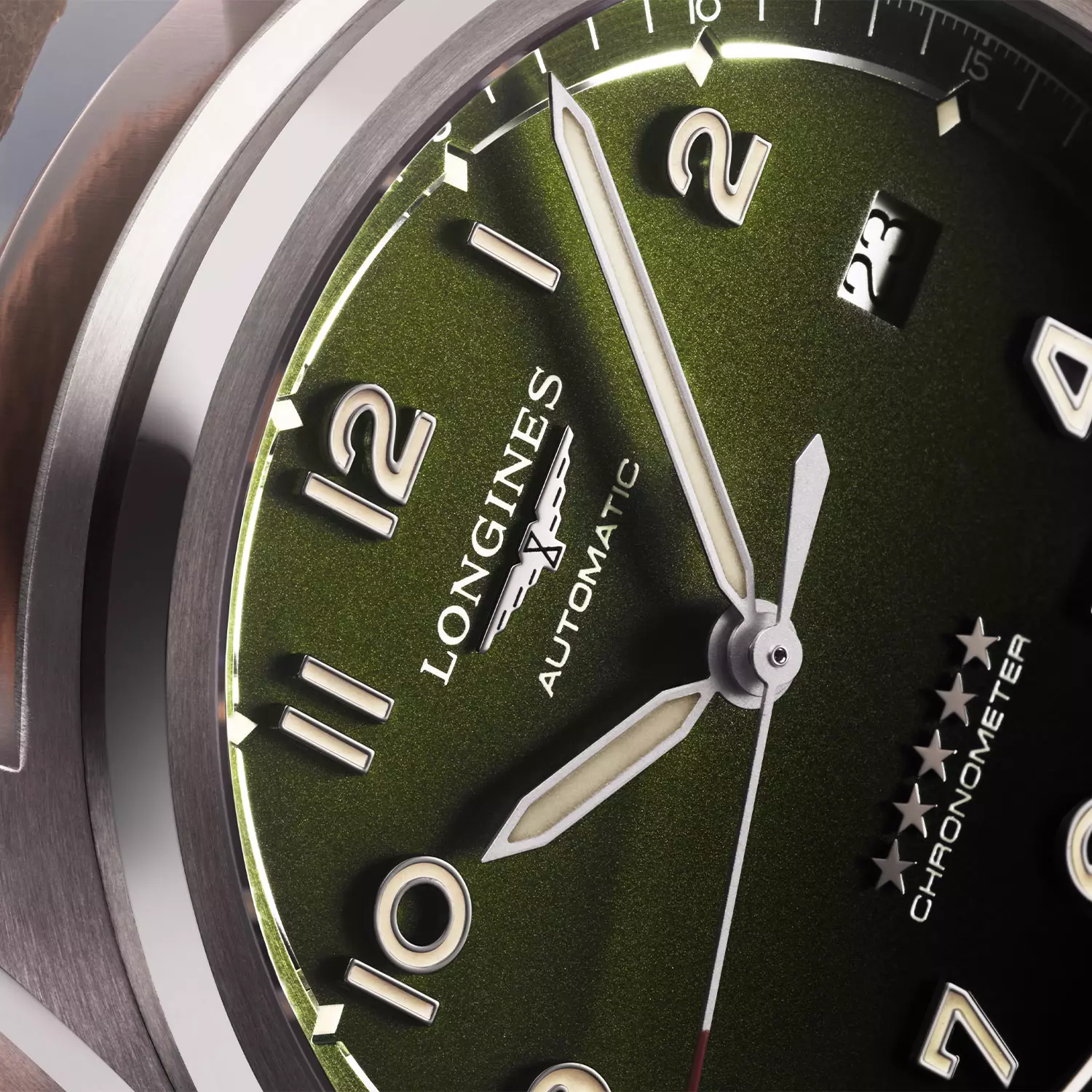 #Kixntix: Empaca tu bolsa de lona y vete de safari con el Longines Spirit verde caqui - Relojes Time and Tide 9064_3